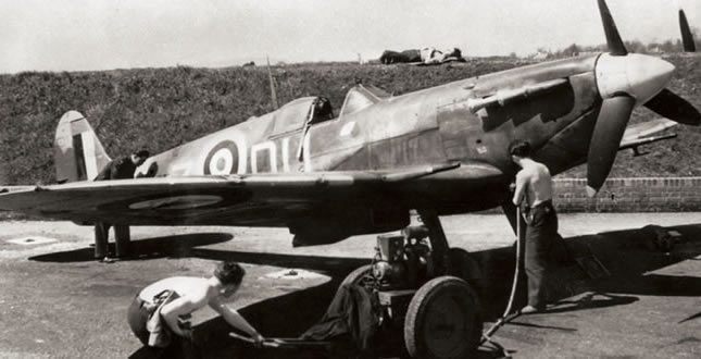 Learn about the Amazing Supermarine Spitfire - The Aviators Group